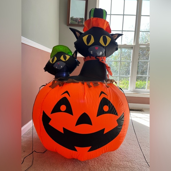 Gemmy | Holiday | 2 Cats In Pumpkin Halloween Gemmy Inflatable | Poshmark